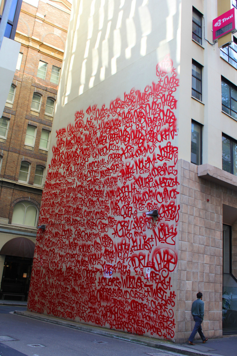Barry McGee’s tag murals – Walls covered with hundreds of red tags