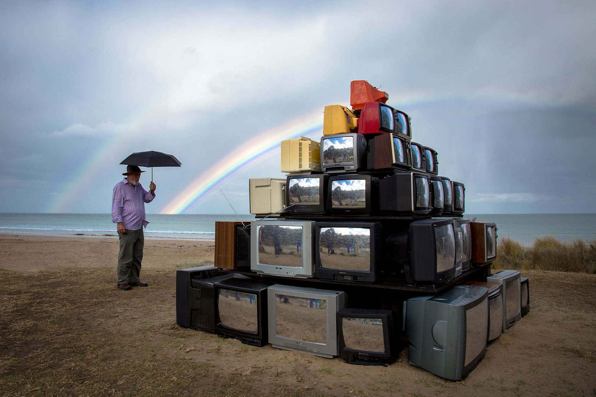 Shirin Abedinirad & Her 7 best mirror installations