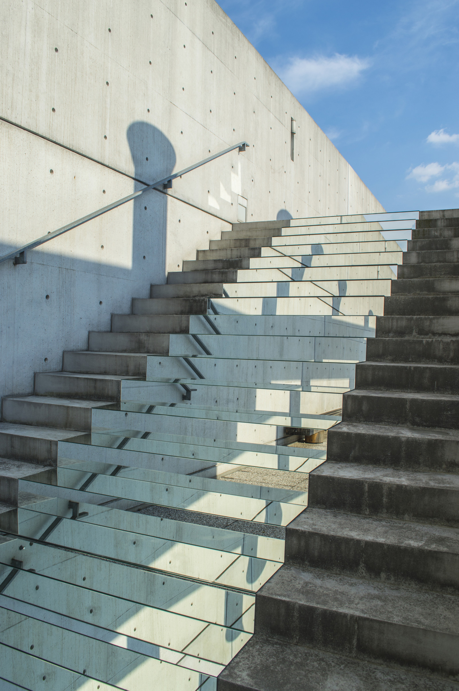 Shirin Abedinirad & Her 7 best mirror installations