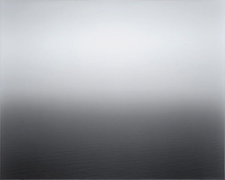 Hiroshi Sugimoto’s fascinating & tranquil Seascapes