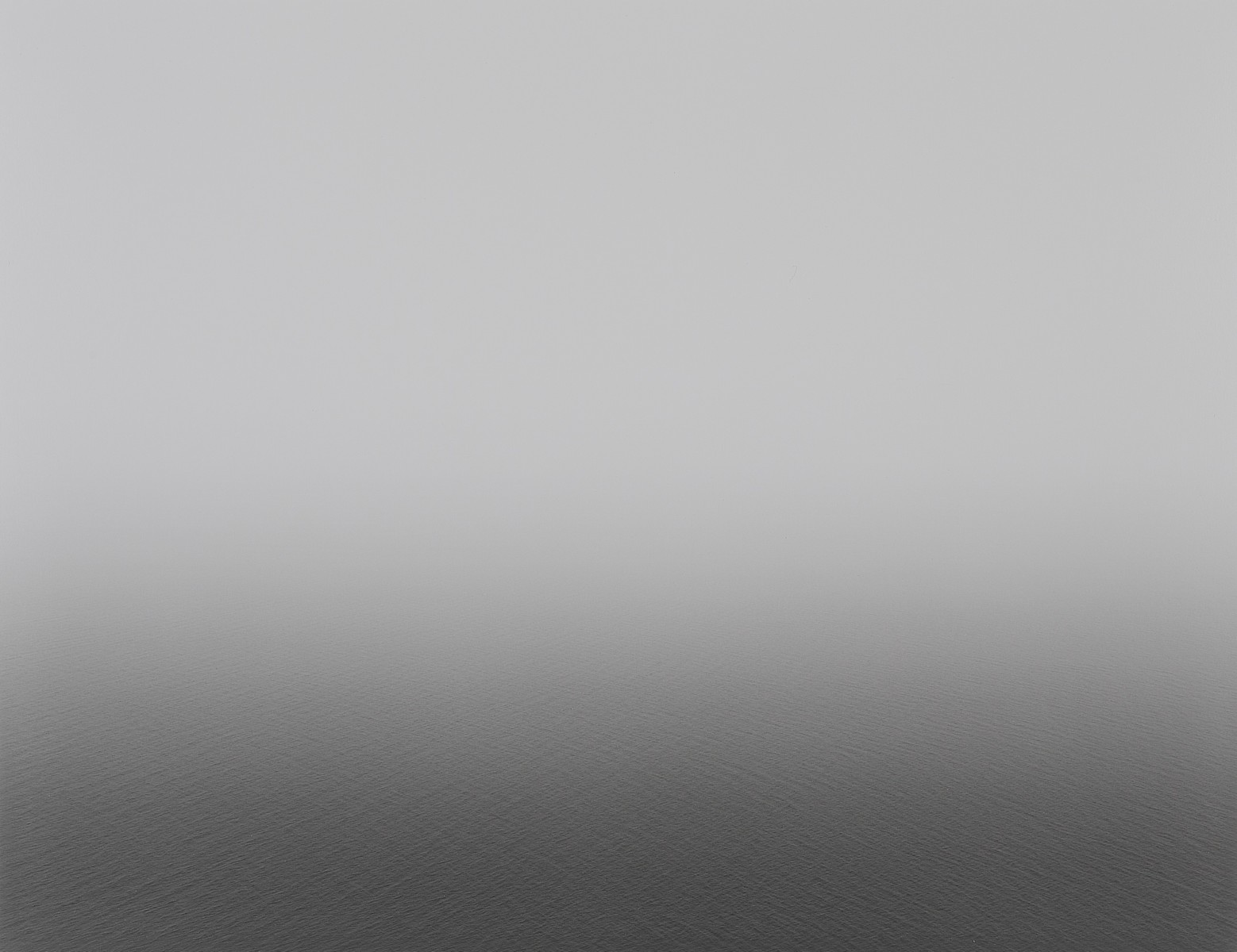 Hiroshi Sugimoto’s fascinating & tranquil Seascapes