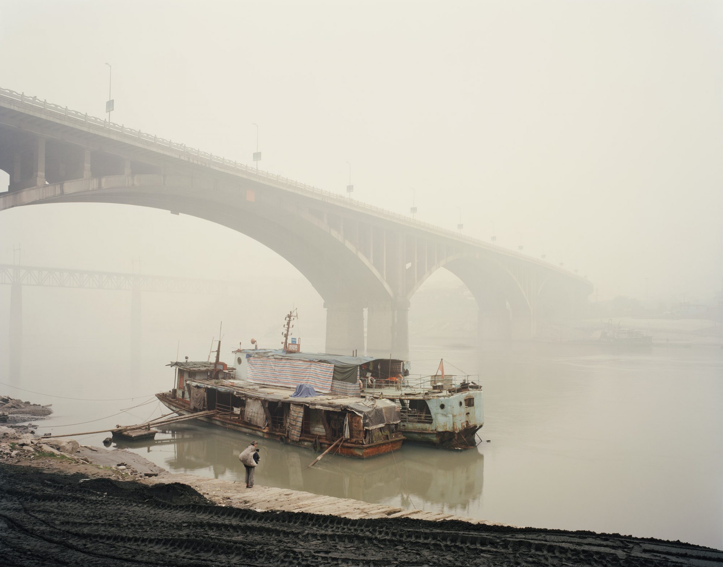 Nadav Kander: 3 years taking photos of China’s longest river