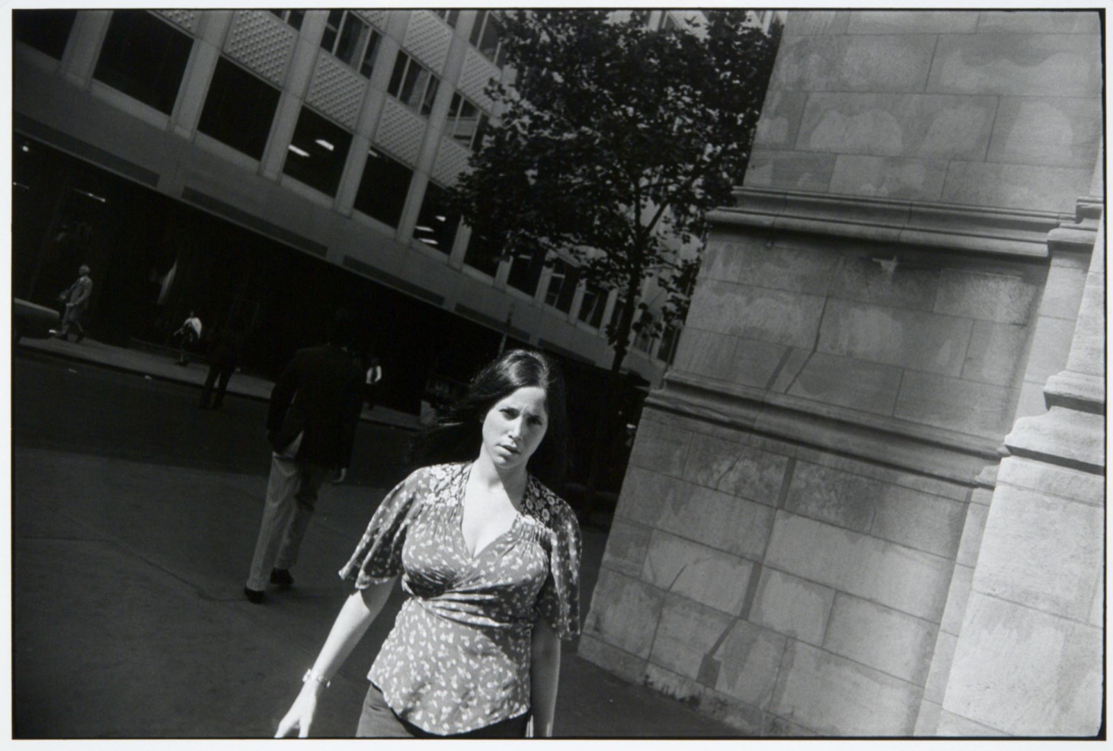 Garry Winogrand’s Women are beautiful – 50 years later