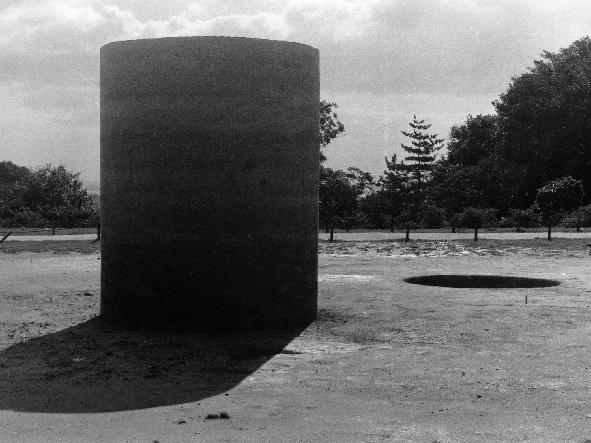 What is Nobuo Sekine’s Phase of Nothingness?