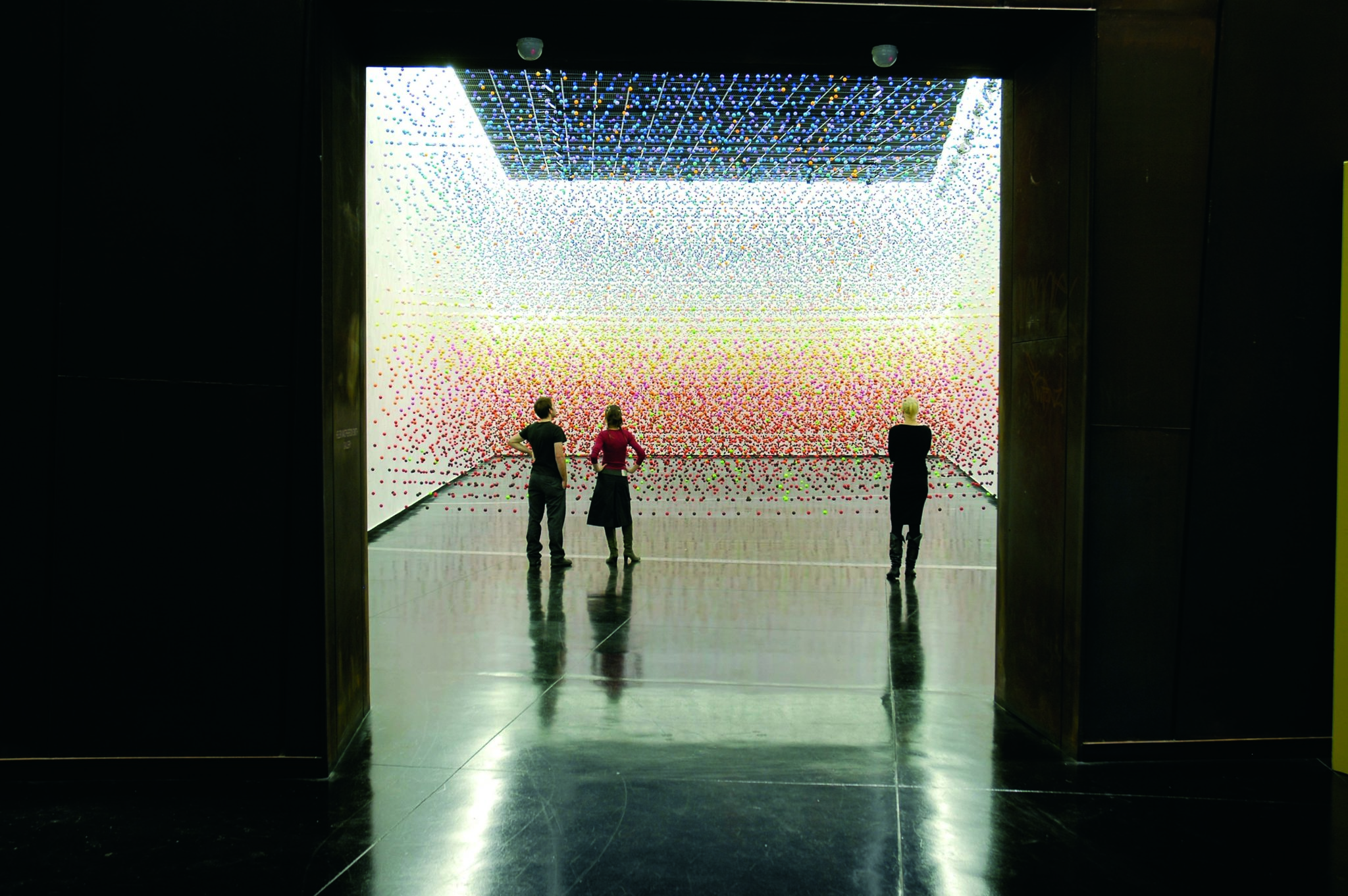 The engulfing power of Nike Savvas’ Atomic