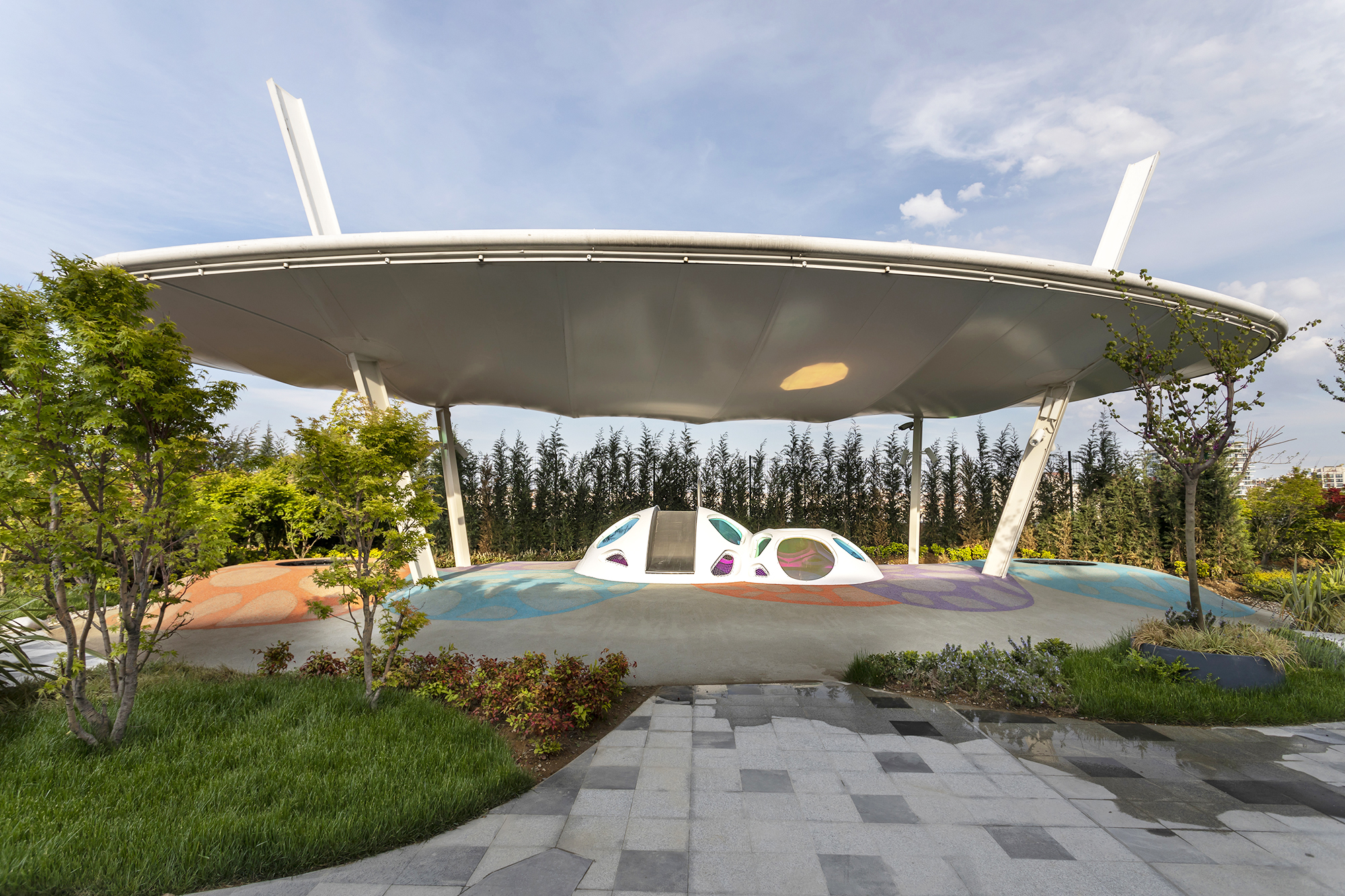 This cloud playground is too much fun – Marmara Forum’s Oyun Alanı