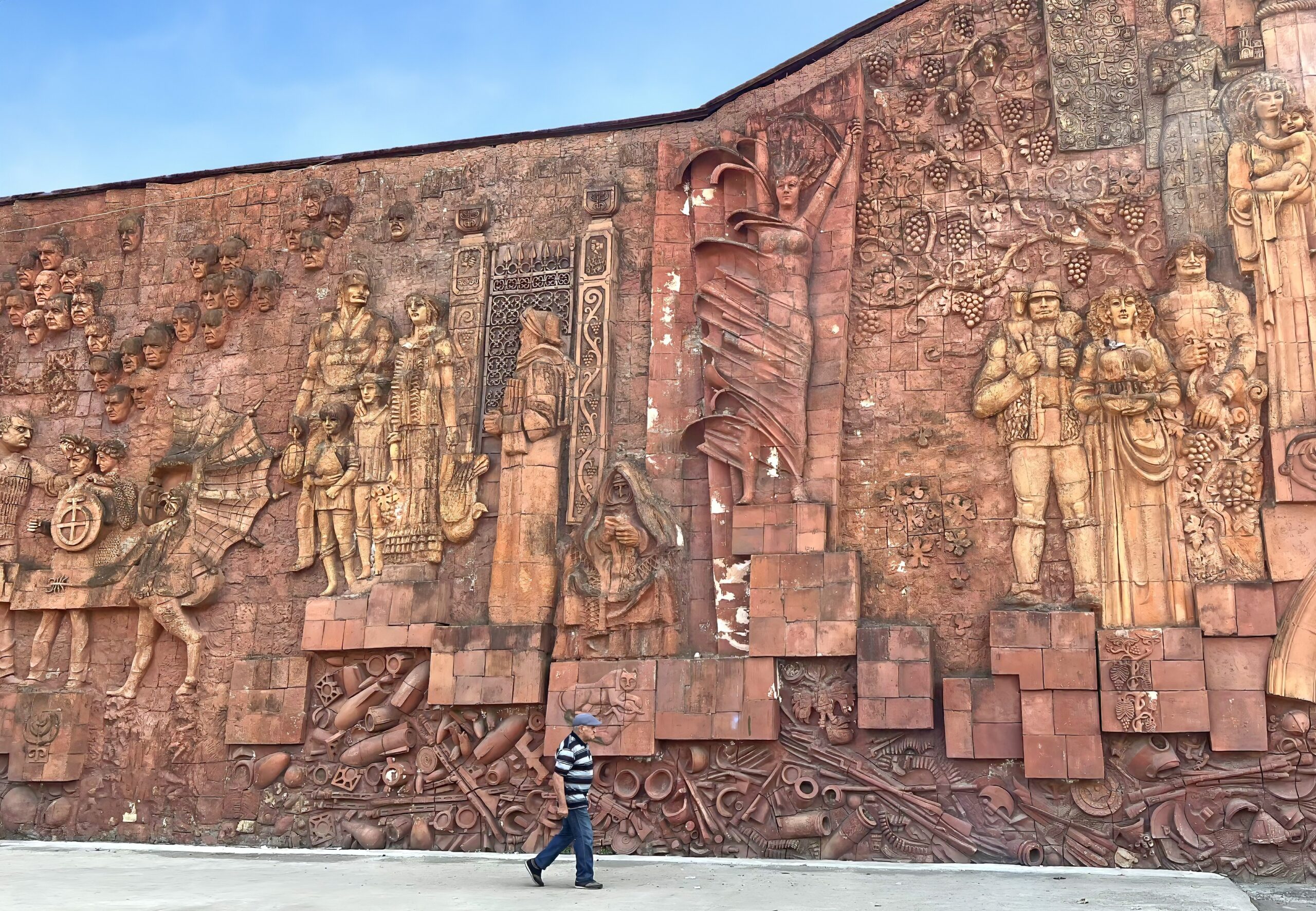 The market relief of Kutaisi – The largest of the Soviet Union