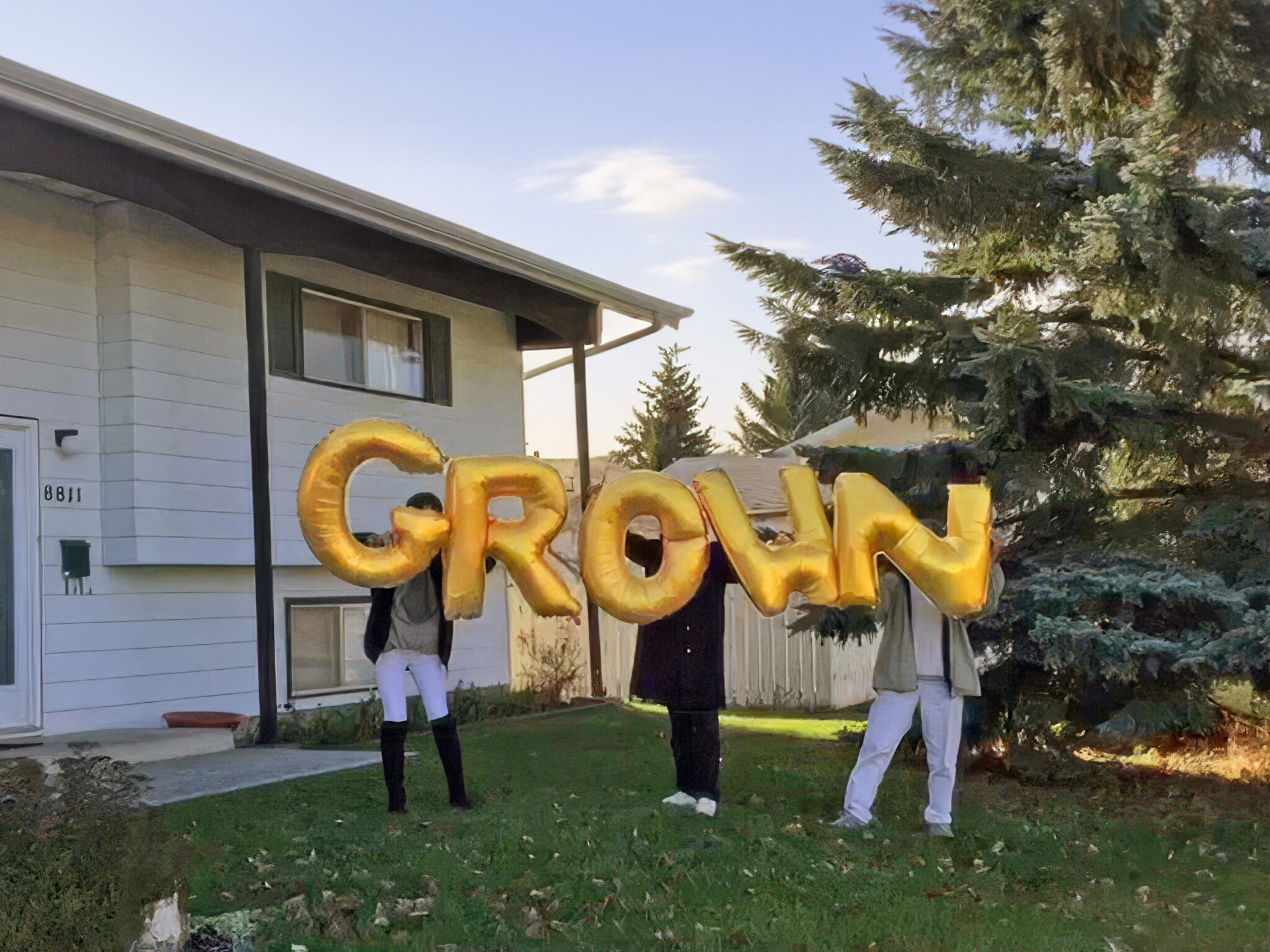 Golden balloons in Edmonton, Canada – Grown
